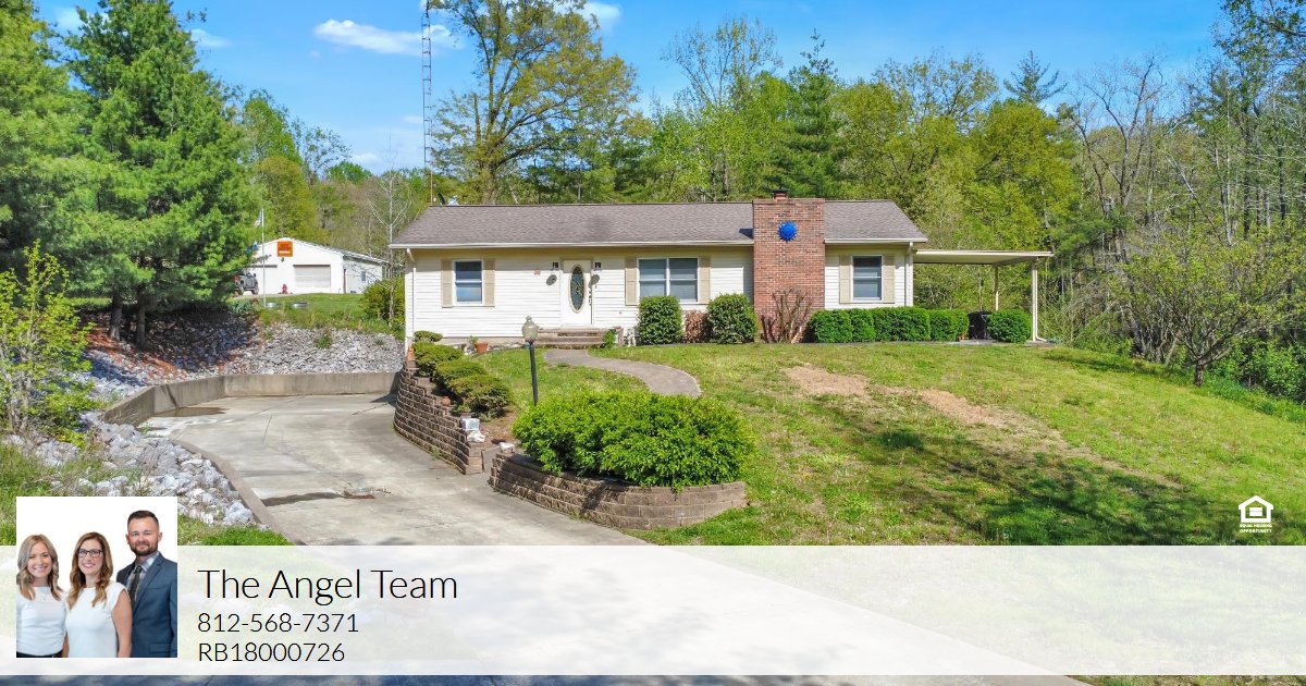 1066 S Yankeetown Road, Boonville, IN 47601